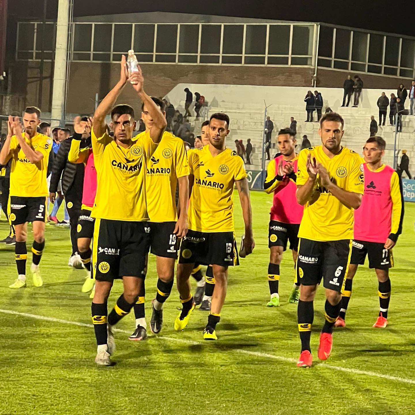 Flandria sale a la cancha con la urgencia de volver a la victoria ...