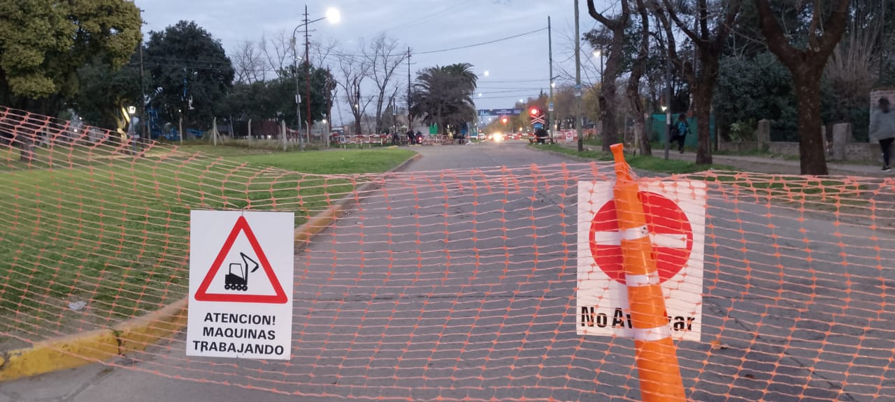 Piden habilitar un carril en el paso a nivel de L. Casey - [Noticias de ...